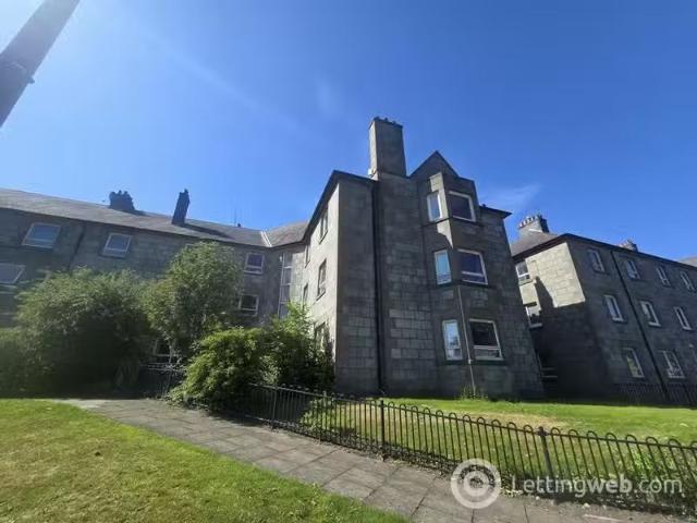 Deal! 2 BR Property to rent in Powis Crescent, First Floor, AB24