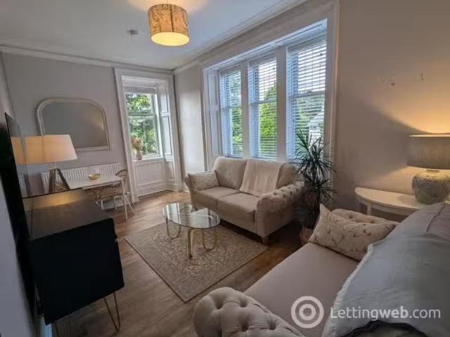 Cozy 2 BR Property to rent in Polmuir Road, Ferryhill, Aberdee.
