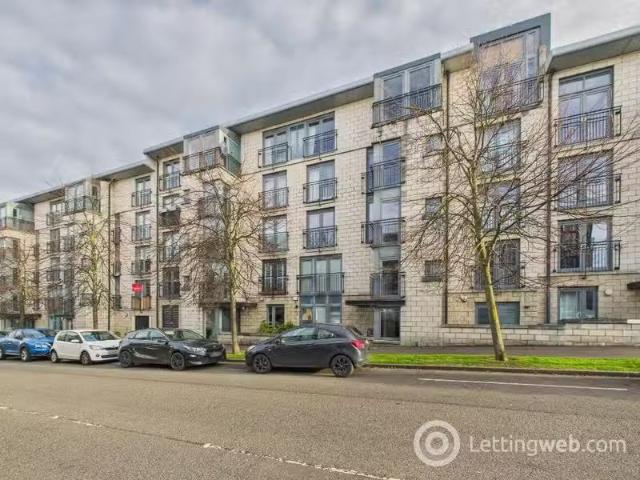 Nice 2 BR Property to rent in Waterfront Gait, Granton, Edinbu.