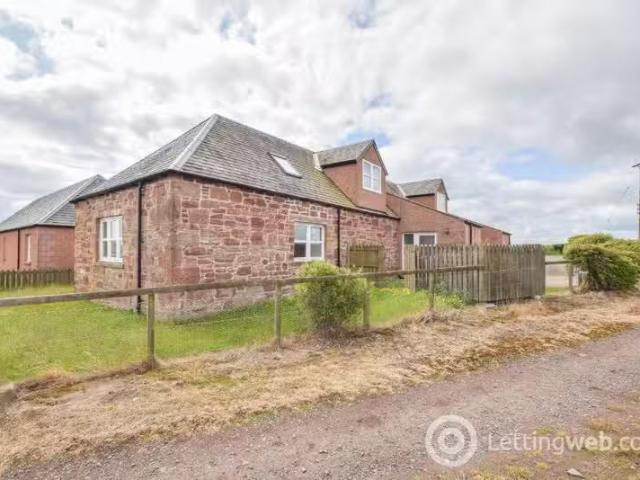 Charming 2 BR Property to rent in West Mains of Auchmithie, Ar.