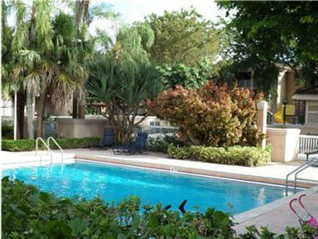 FOR RENT 2 /1 unit in Kendall Totally Upgraded