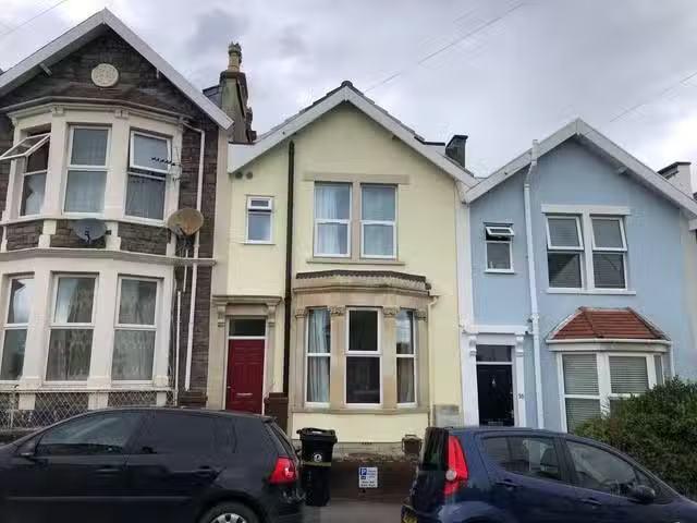 For Rent! 3 BA 1 bedroom house share for rent in Osborne Road.