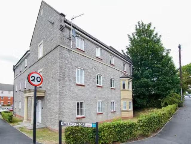 Rental! 3 BA 2 bedroom flat for rent in Mallard Close, Speedwe.