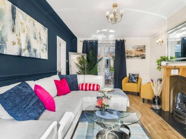 For Rent 3 Bedroom Apartment Manchester Manchester DLS95198458