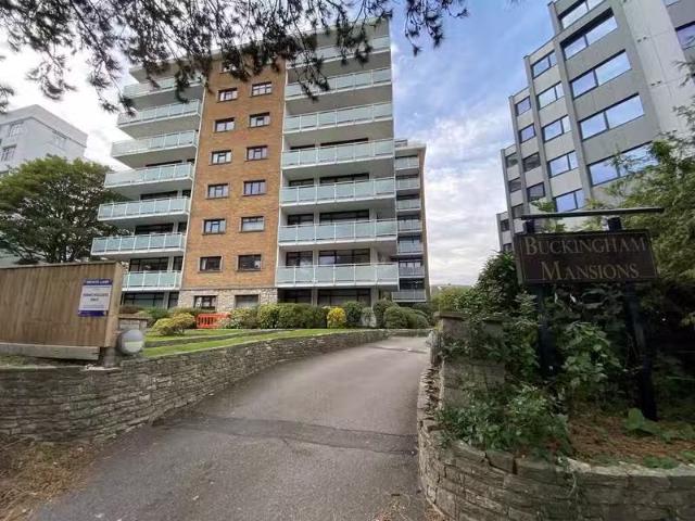 New 3 bedroom apartment for rent in Buckingham Mansions, Bath.