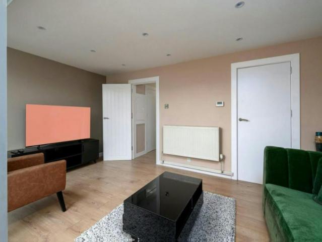 For Rent 3 Bedroom Apartment London London DLS102469897