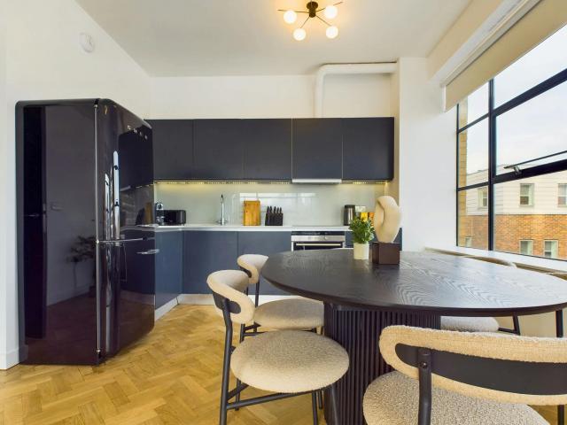 For Rent 3 Bedroom Apartment London London DS87935590