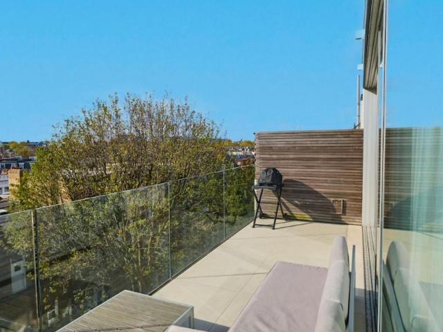 For Rent 3 Bedroom Apartment London London DS89984793