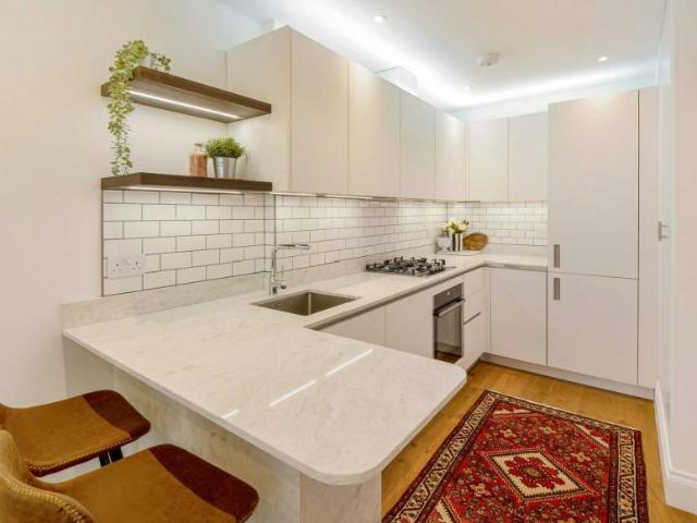 For Rent 3 Bedroom Apartment London London DS90199739