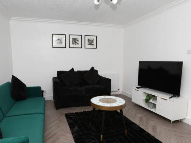 For Rent 3 Bedroom Apartment London London DS96384940