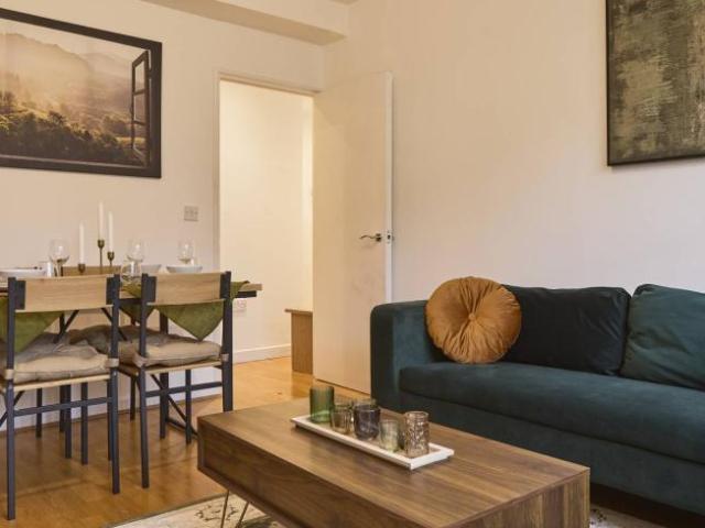 For Rent 3 Bedroom Apartment London London DS96468389