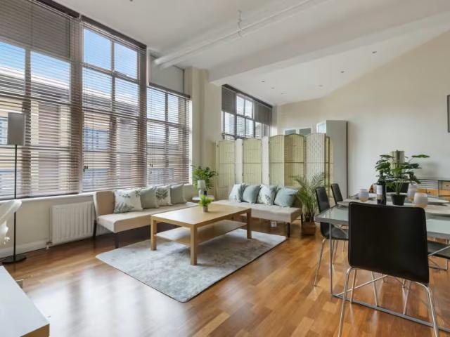 For Rent 3 Bedroom Apartment London London DS97311352