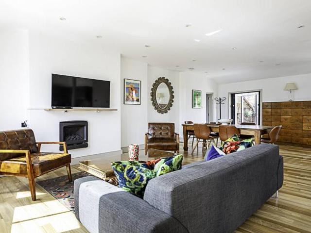 For Rent 3 Bedroom Apartment London London DS97810303