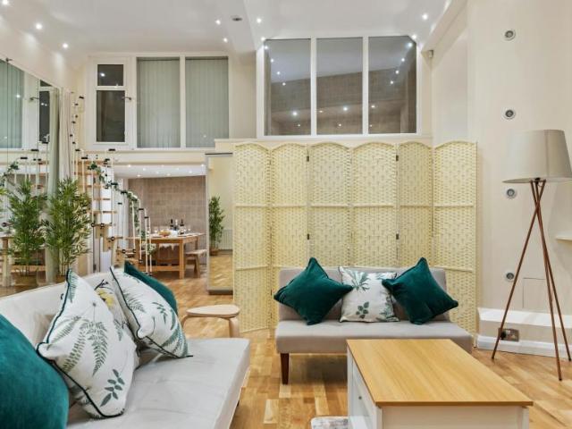 For Rent 3 Bedroom Apartment London London DS99189326