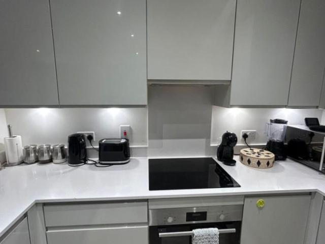 For Rent 3 Bedroom Apartment London London DS99384522