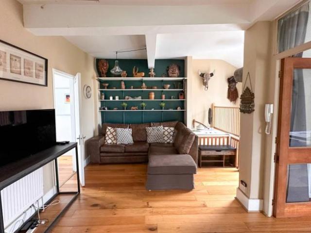 For Rent 3 Bedroom Apartment London London DS101733379