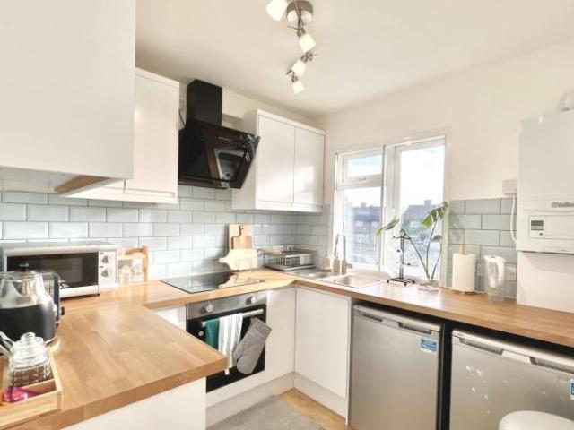 For Rent 3 Bedroom Apartment London London DS101834728