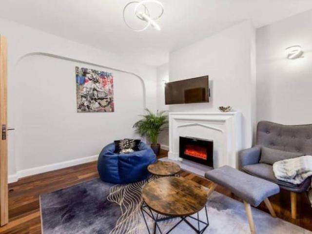 For Rent 3 Bedroom Apartment London London DS101837766