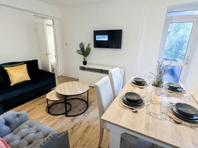 For Rent 3 Bedroom Apartment London London DS101837851