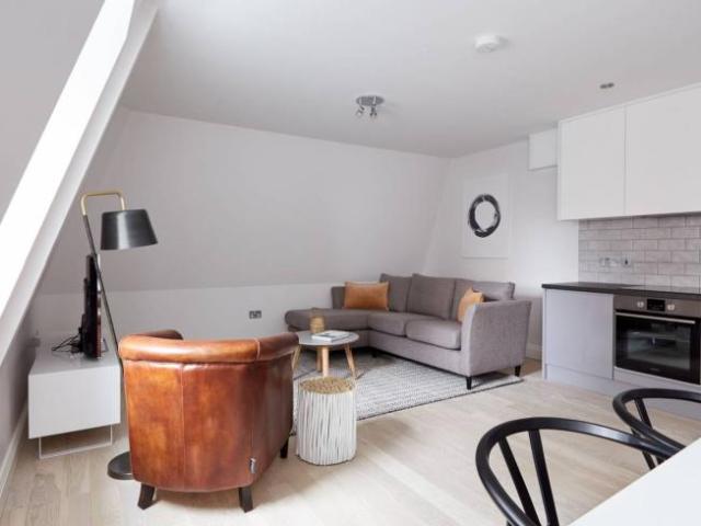 For Rent 3 Bedroom Apartment London London DS101849130