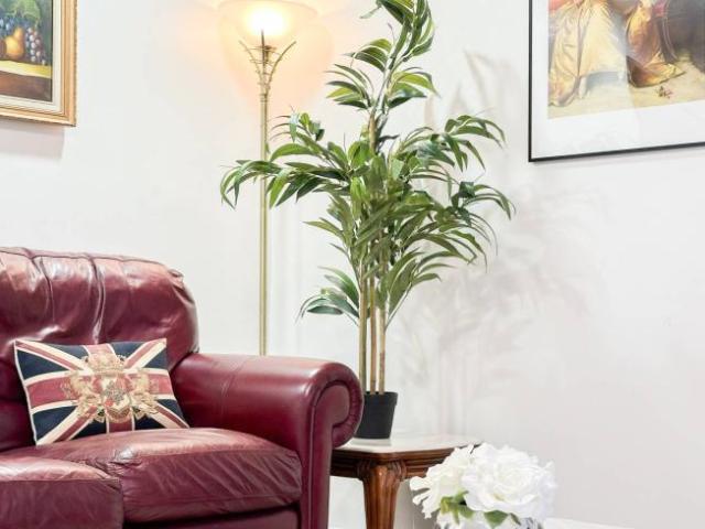 For Rent 3 Bedroom Apartment London London DS101853107