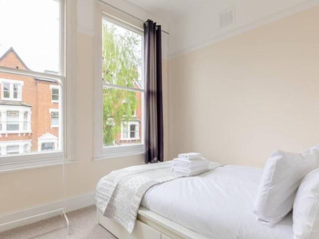 For Rent 3 Bedroom Apartment London London DS101853312