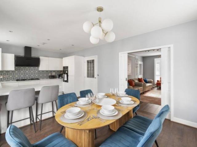 For Rent 3 Bedroom Apartment London London DS101372392