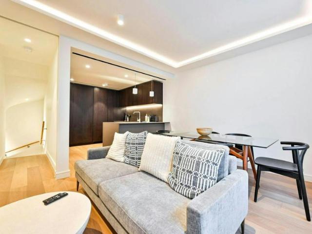 For Rent 3 Bedroom Apartment London London DS102399221