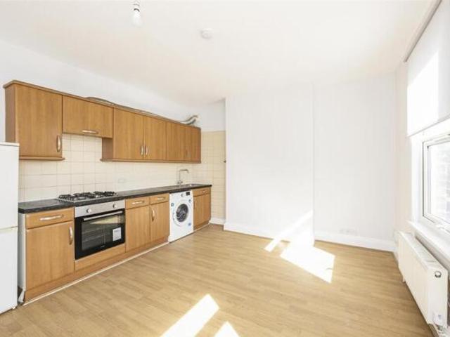 For Rent 3 Bedroom Apartment Londres Great London DLS100724821