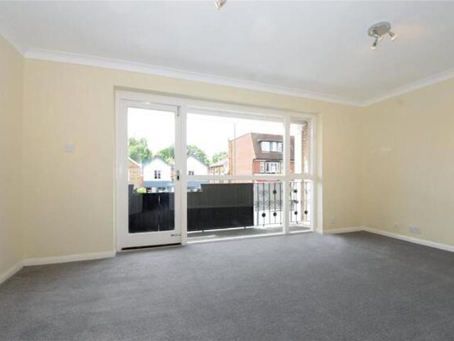 For Rent 3 Bedroom Apartment Sunningdale Berkshire DS101563726