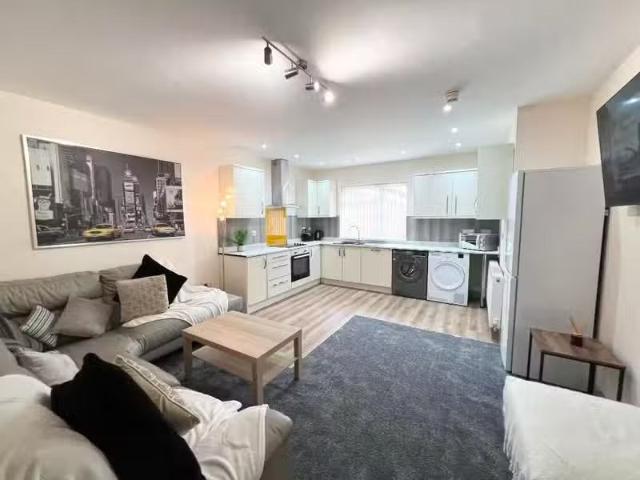 New 3 bedroom flat for rent in Derby, DE1