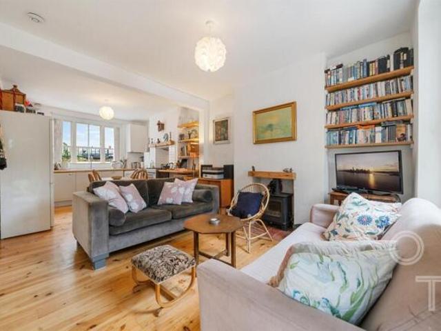 For Rent 3 Bedroom House Camden Great London DLS100929349