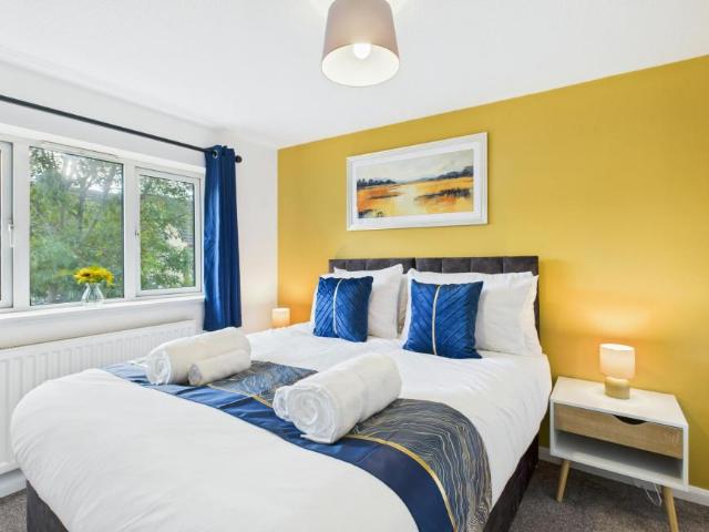 For Rent 3 Bedroom House Bishops Cleeve Bishops Cleeve DLS95847328