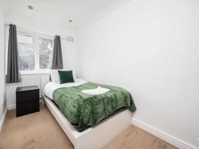 For Rent 3 Bedroom House London London DS100319834