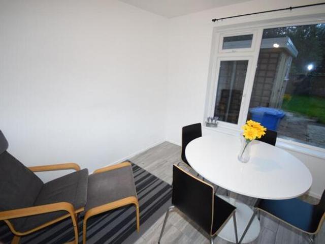For Rent 3 Bedroom House Derby Derbyshire DLS100130370