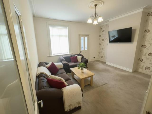 For Rent 3 Bedroom House Edgbaston West Midlands DLS102306823