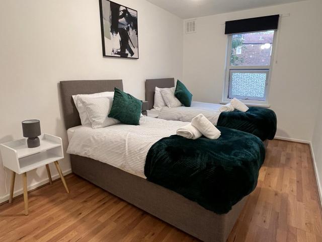 For Rent 3 Bedroom House Erith Erith DLS81034544