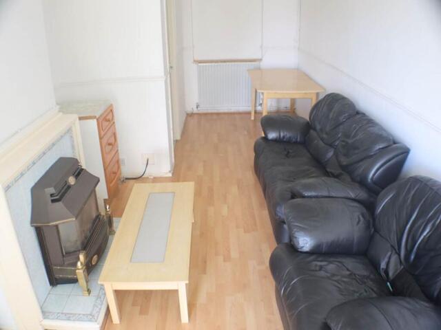 For Rent 3 Bedroom House Hatfield Hertfordshire DLS100987727