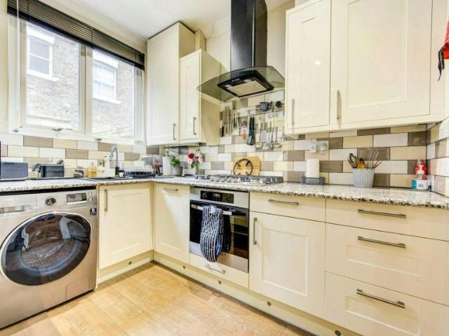 For Rent 3 Bedroom House London London DLS102848341