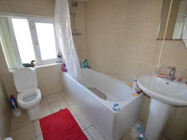 For Rent 3 Bedroom House Leeds West Yorkshire DS101471753