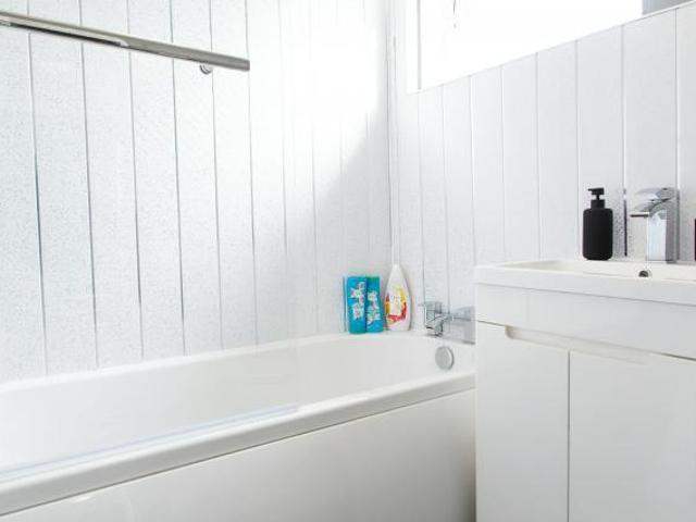For Rent 3 Bedroom House Leigh Leigh DS75333946