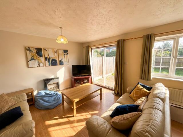 For Rent 3 Bedroom House Lenton East Midlands DLS102143947