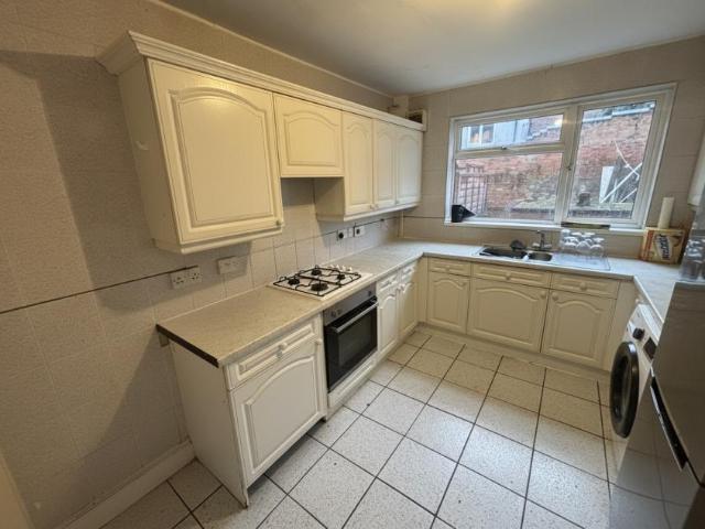 For Rent 3 Bedroom House Lenton East Midlands DS103091337