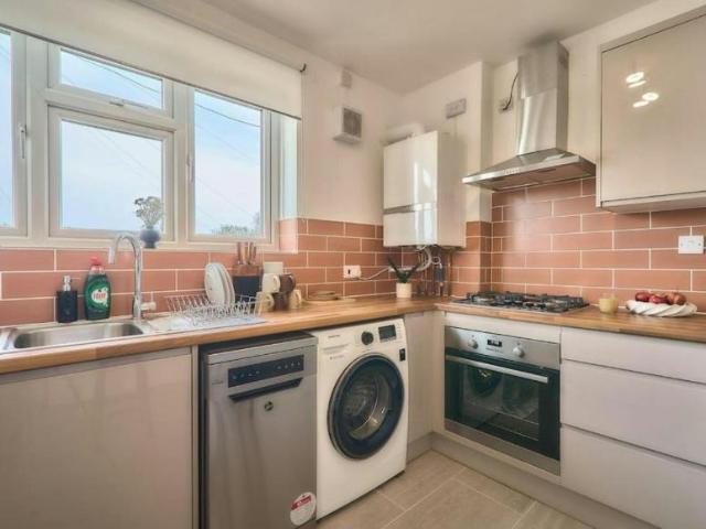 For Rent 3 Bedroom House Luton Luton DS103216712