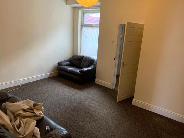 For Rent 3 Bedroom House Manchester Greater Manchester DS100052704