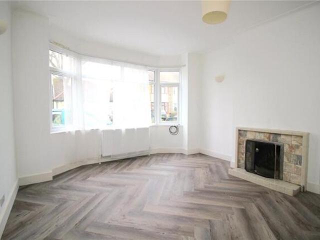 For Rent 3 Bedroom House Southend Essex DS101301078