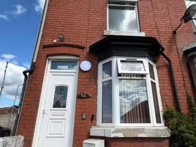 Charming 3 bedroom house share for rent in 3 Bed House Share.