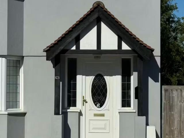 For Rent 3 Bedroom House Sutton Sutton DS96743016