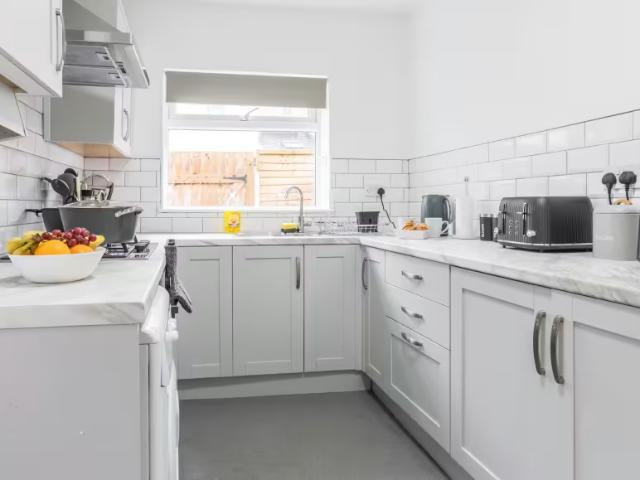 For Rent 3 Bedroom House Swinton Swinton DS97137864