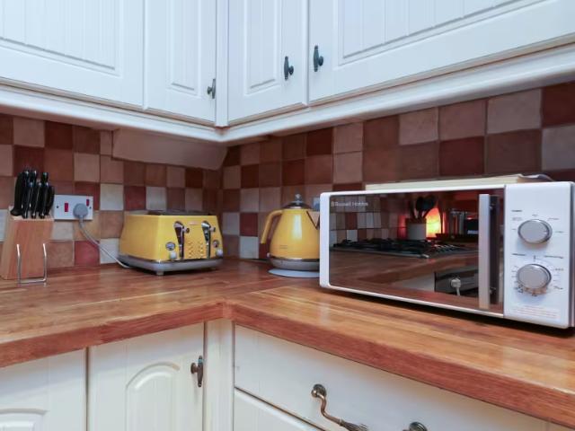 For Rent 3 Bedroom House Walton on Thames Walton on Thames DLS96741988